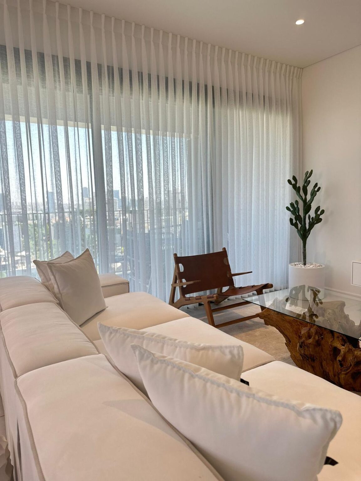 ספת SHAHAR - Caroline Wolf